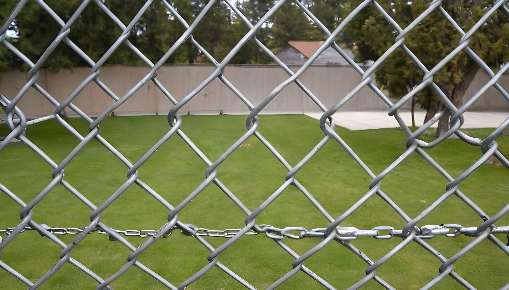 Efficient Techniques For Chain Link Fence Removal Made Easy